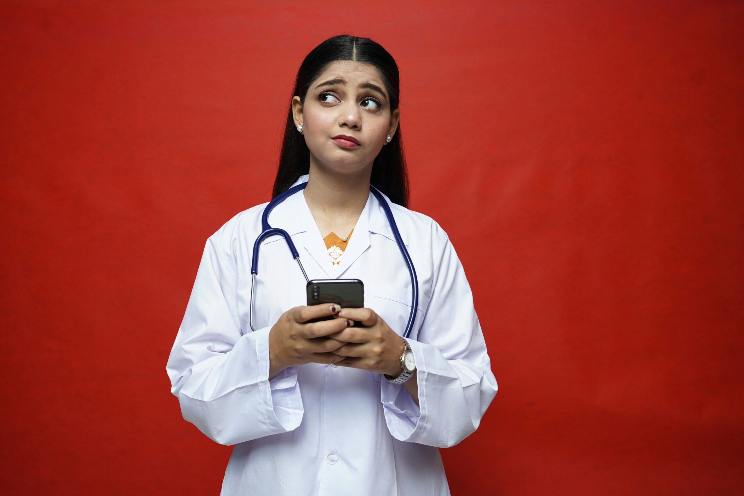The Algorithm of Doubt: How Health Misinformation Flourishes on Social Media - Daily Remedy